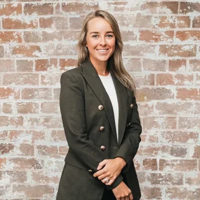 Alexandra Powell | Benchmark